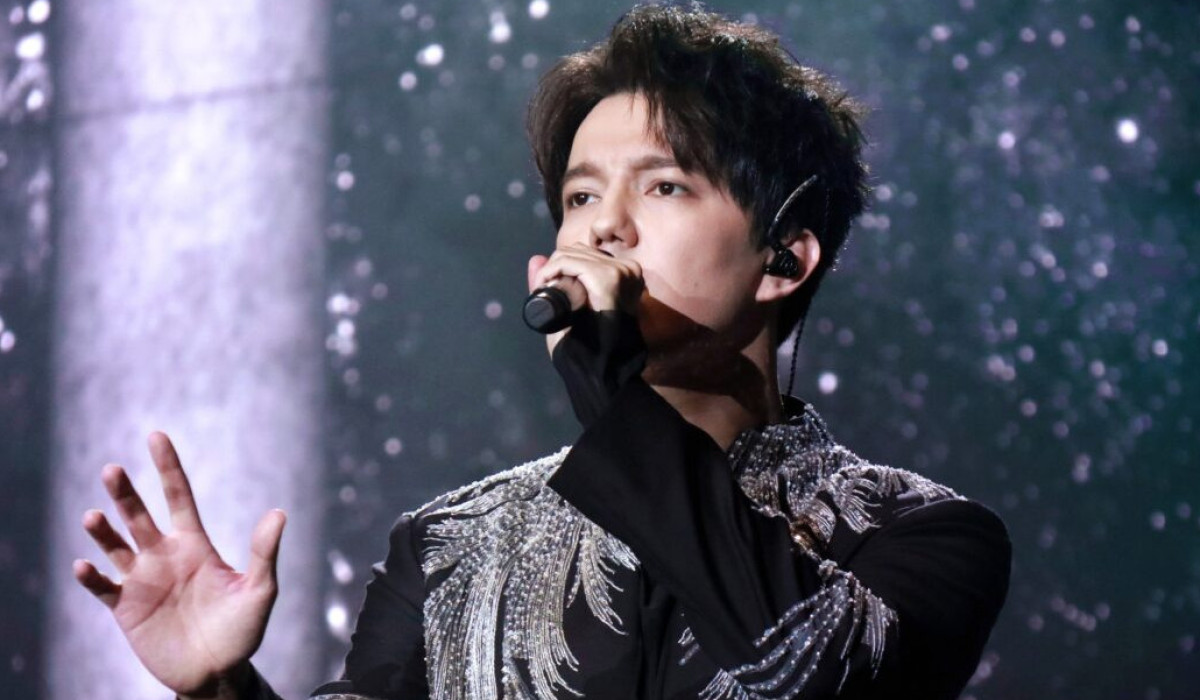 Dimash’s song ‘When I’ve got you’ took 1st place on radio stations in ...