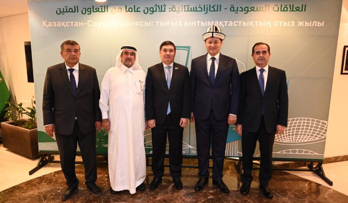 Round table dedicated to 30th anniversary of establishment of ...